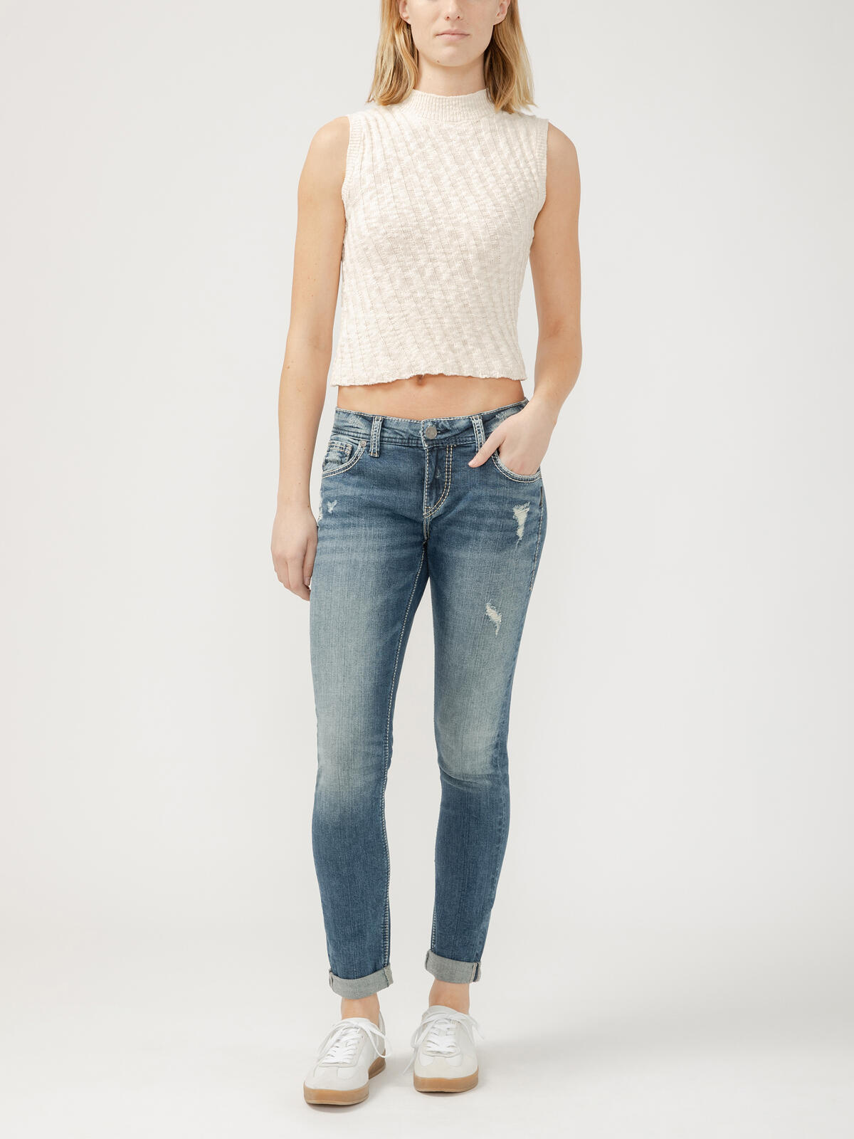 Buy Suki Mid Rise Slim Bootcut Jeans for CAD 104.00 | Silver Jeans CA New