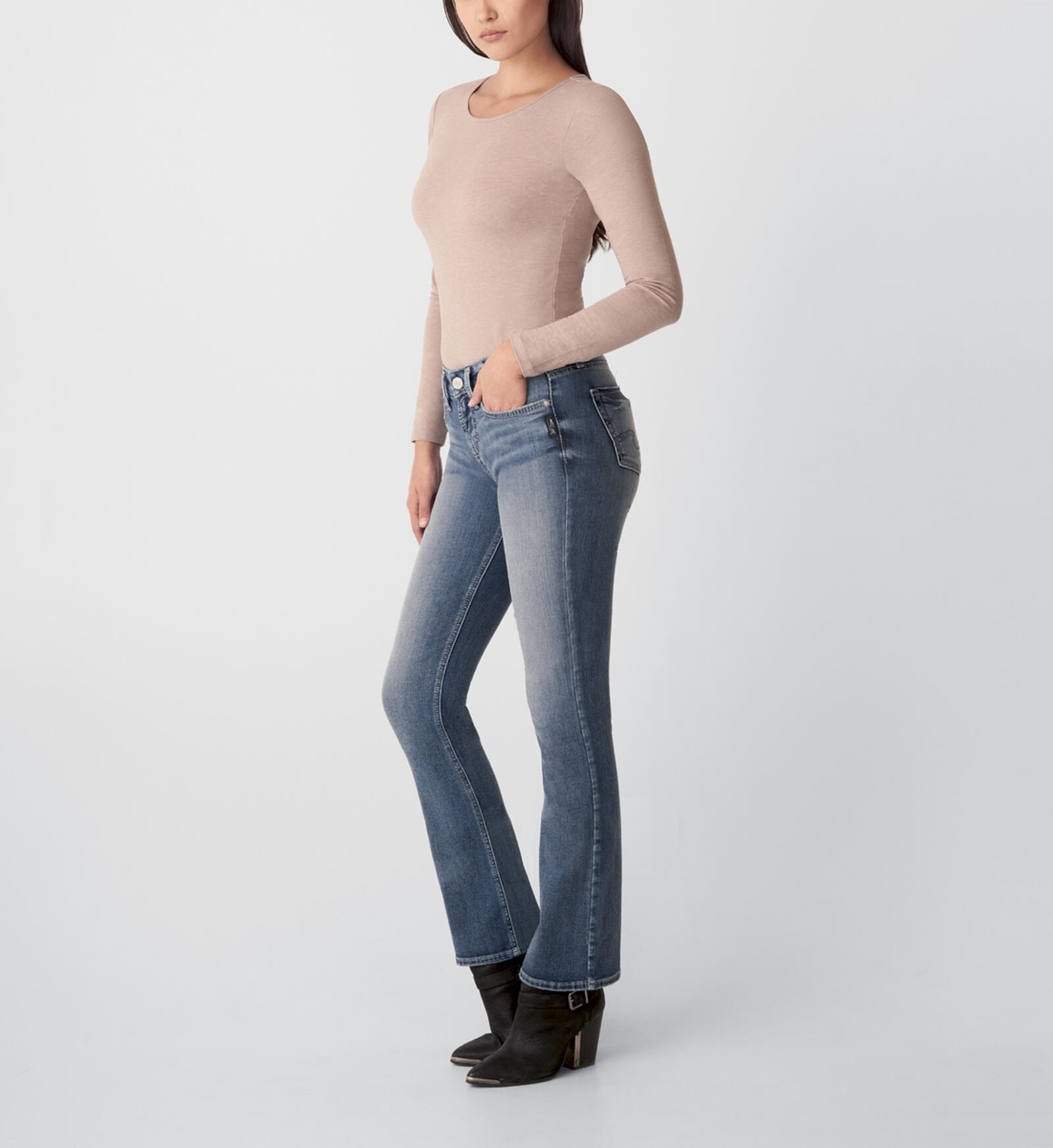 Buy Suki Mid Rise Slim Bootcut Jeans for CAD 104.00 | Silver Jeans CA New